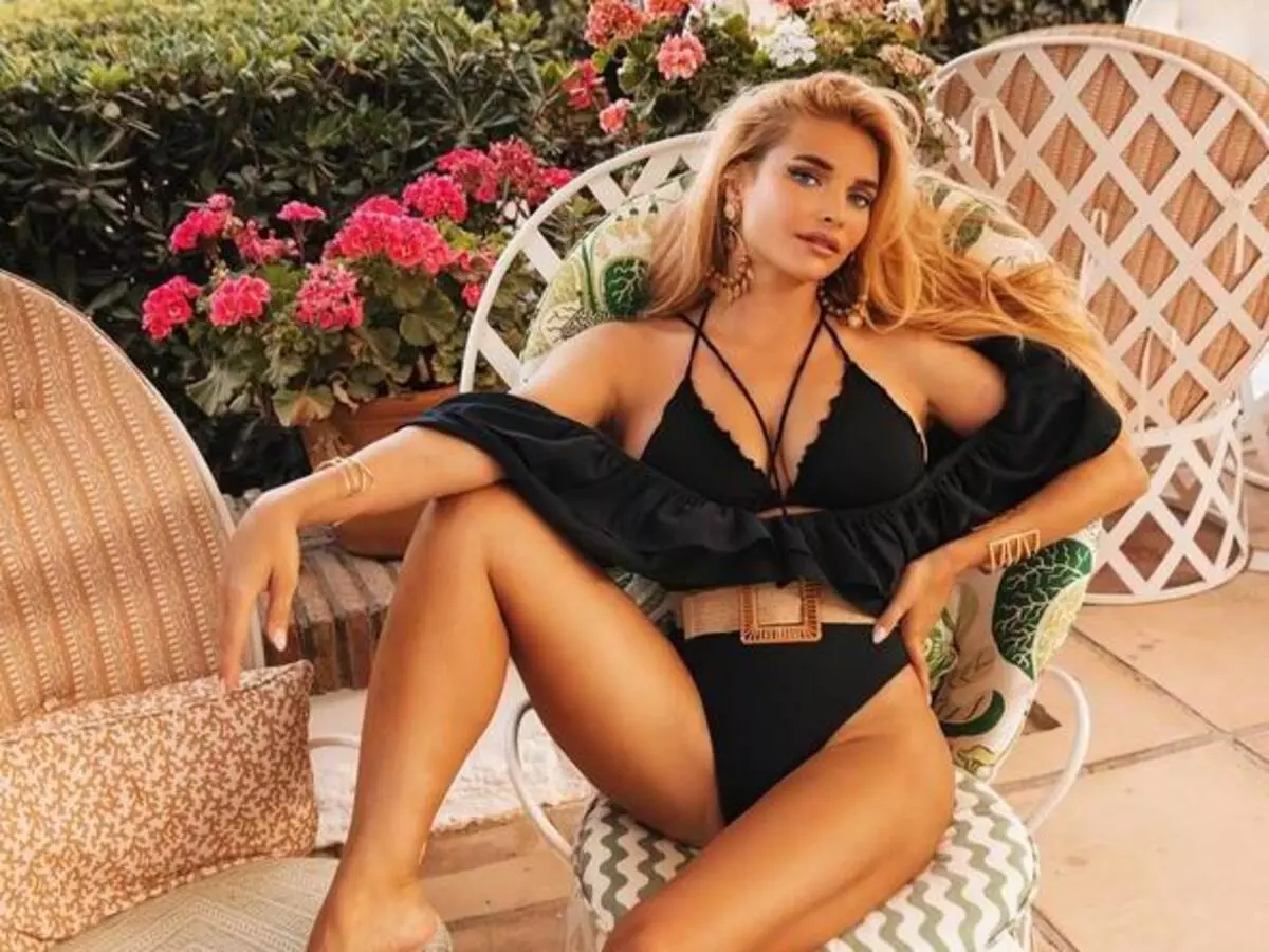 Татьяна Котова похвасталась формами в откровенном бикини » DonDay